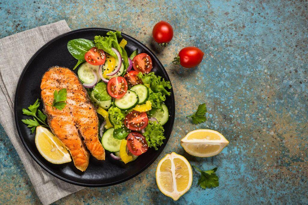 Pescado salteado. Comidas saludables, ligeras y con mucho sabor